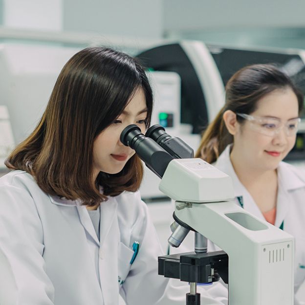 Clinical Laboratory Scientist Training