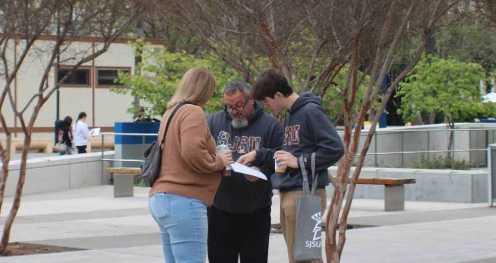 Campus Tours | Student Outreach and Recruitment